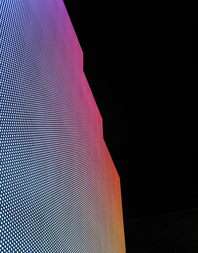 Led Action Facade - La Casa de la Arquitectura