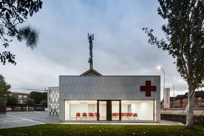 Sede de la Cruz Roja - La Casa de la Arquitectura
