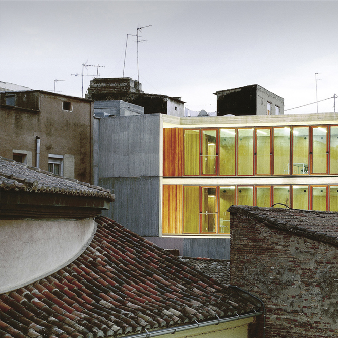 Pabellón multiusos "Escola Gavina" - La Casa de la Arquitectura