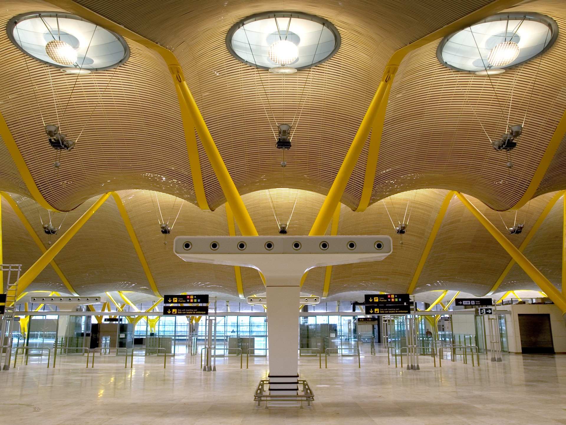 Terminal T-4 Barajas - La Casa de la Arquitectura
