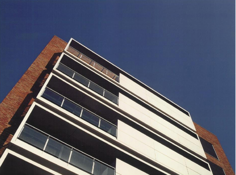 Edificio de viviendas en la calle Doctor Fleming - La Casa de la Arquitectura