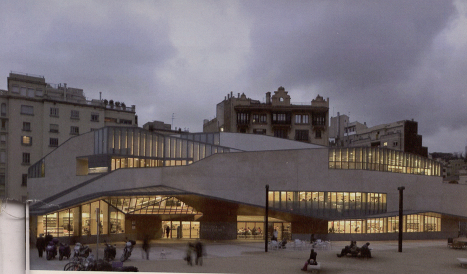 Biblioteca Jaume Fuster - La Casa de la Arquitectura
