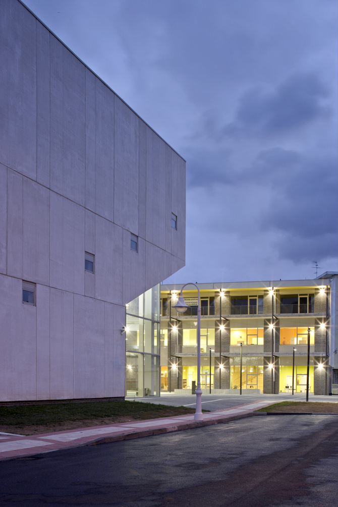 Centro Cívico Meatzari - La Casa de la Arquitectura