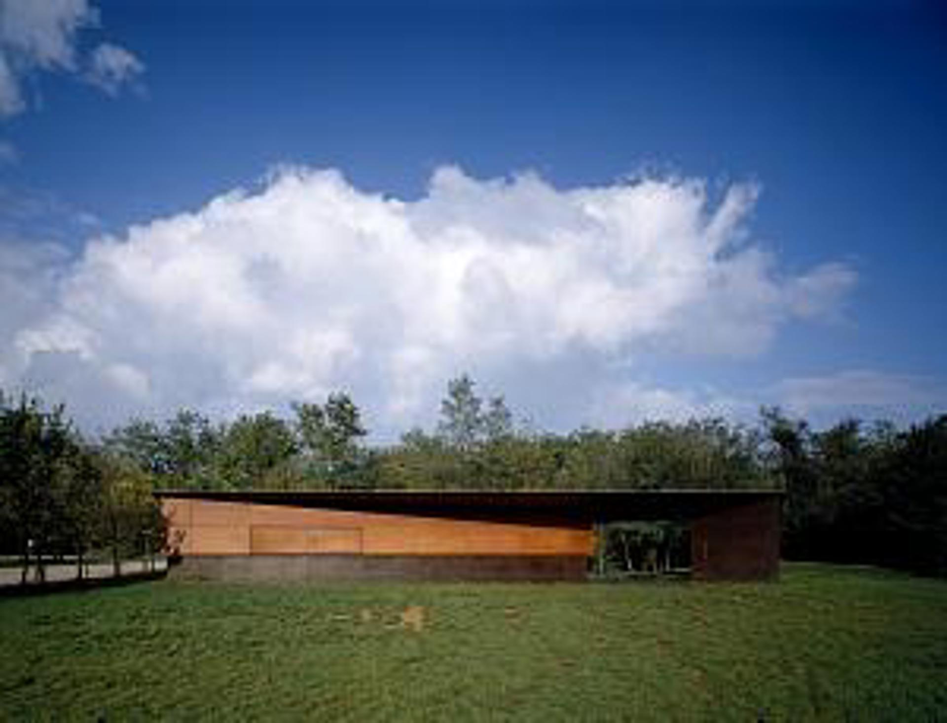 Pabellón de acceso en la Fageda d'en Jordà - La Casa de la Arquitectura