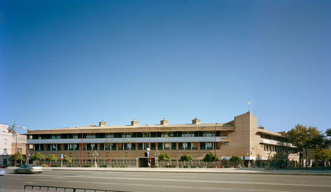 Edificio de oficinas Previsión Española - La Casa de la Arquitectura