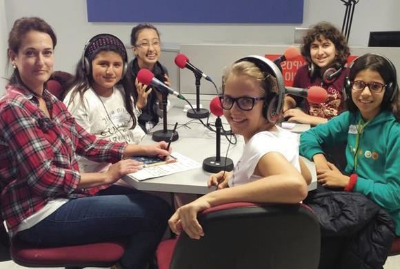 Oye mi voz en la radio. Curso Radiofónico de Desarrollo Comunicativo ...